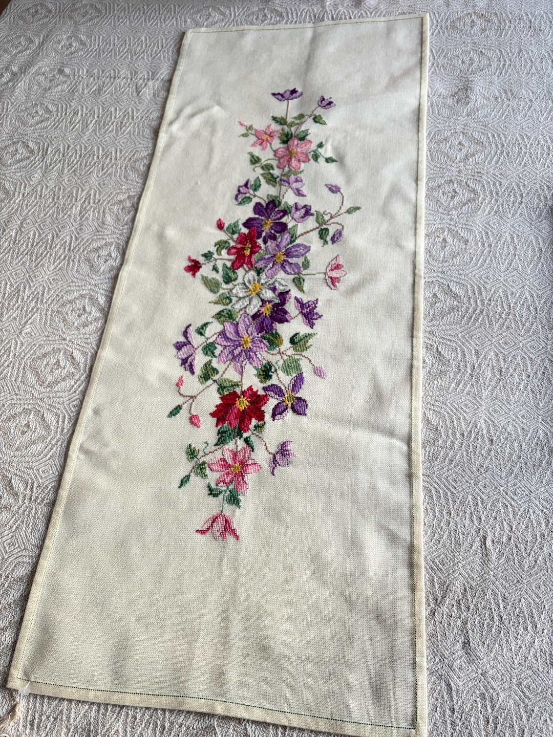 Vintage Hand-embroidered Table Runner - Etsy