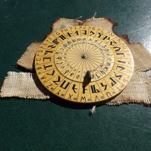 Cipher Wheel Cypher Wheel, Dwarven Dwarvish Devek, Elvin Elvish ...