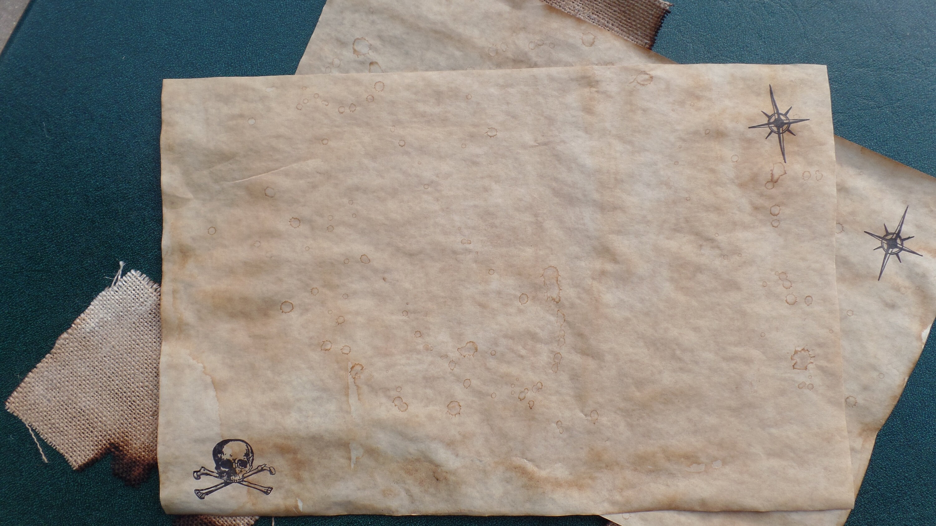 Blank Treasure Maps: Aged Paper, Skull & Compass - DIY Pirate Party ...