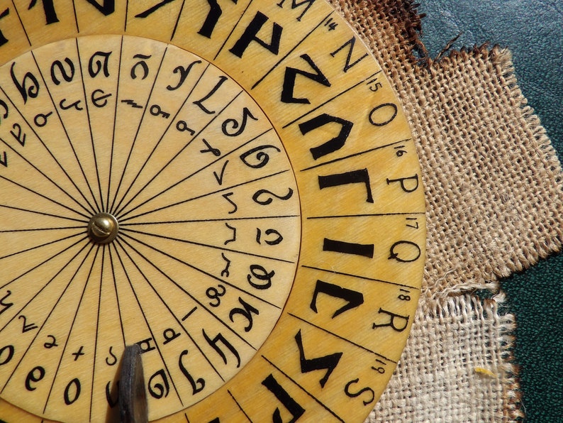 Cipher Wheel Cypher Wheel Dwarven Dwarvish Devek Elvin - Etsy