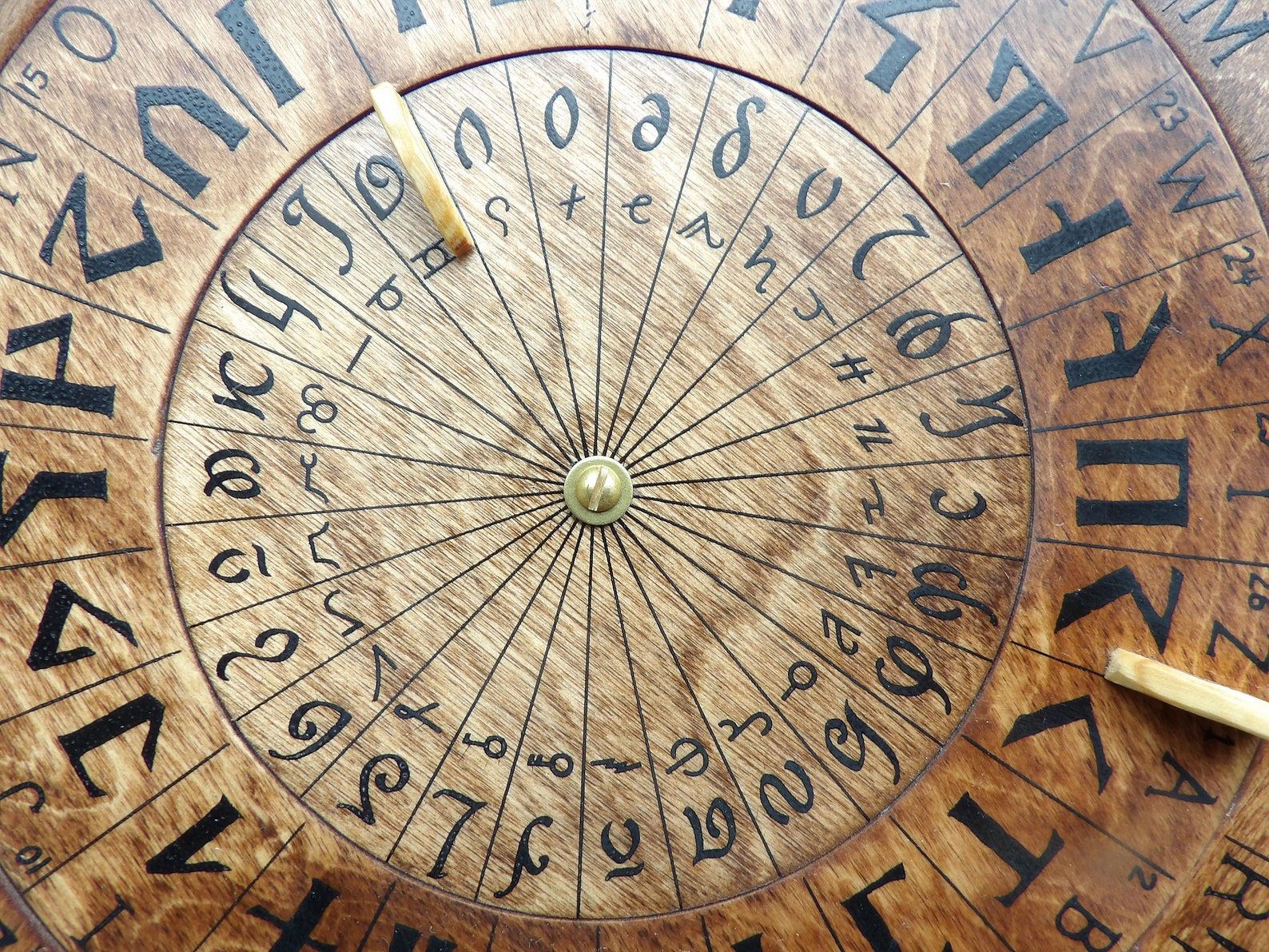 Cipher Wheel Cypher Wheel Dwarven Dwarvish Devek Elvin - Etsy