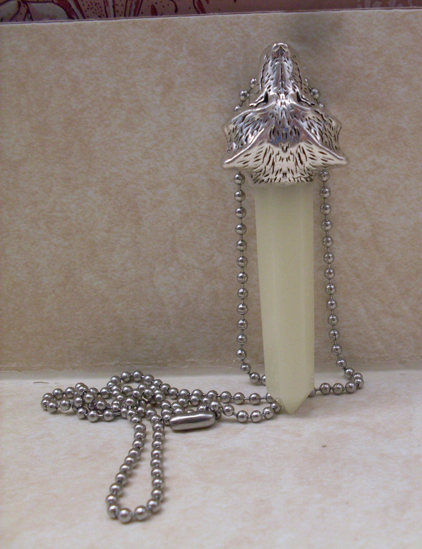 WOLF Head GLOW in the DARK Blue Crystal Pendulum Pendant | Etsy