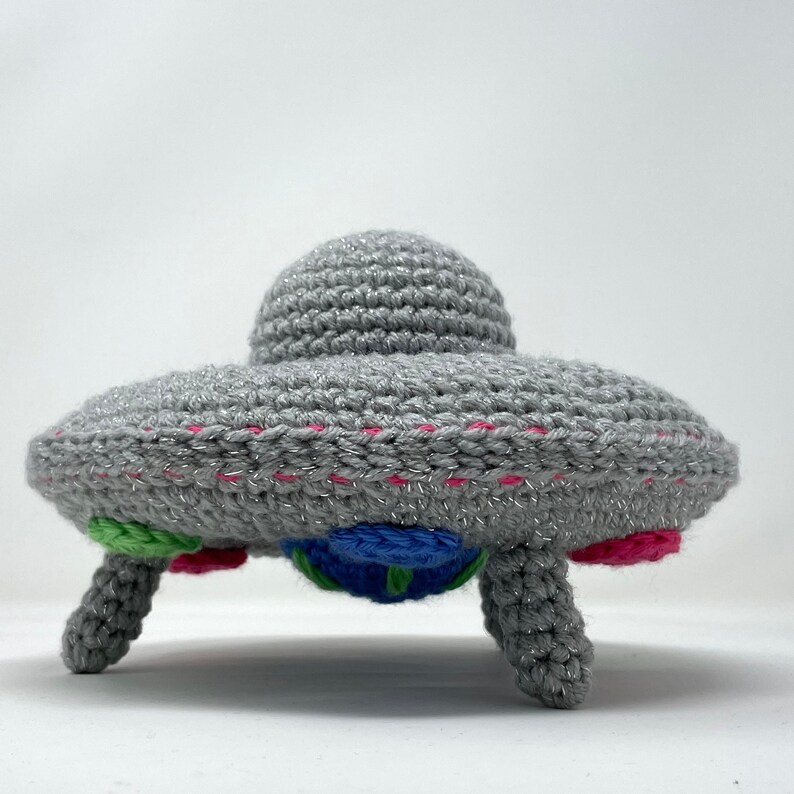 UFO CROCHET PATTERN Ufo Plush Flying Saucer Crochet Pattern Flying ...