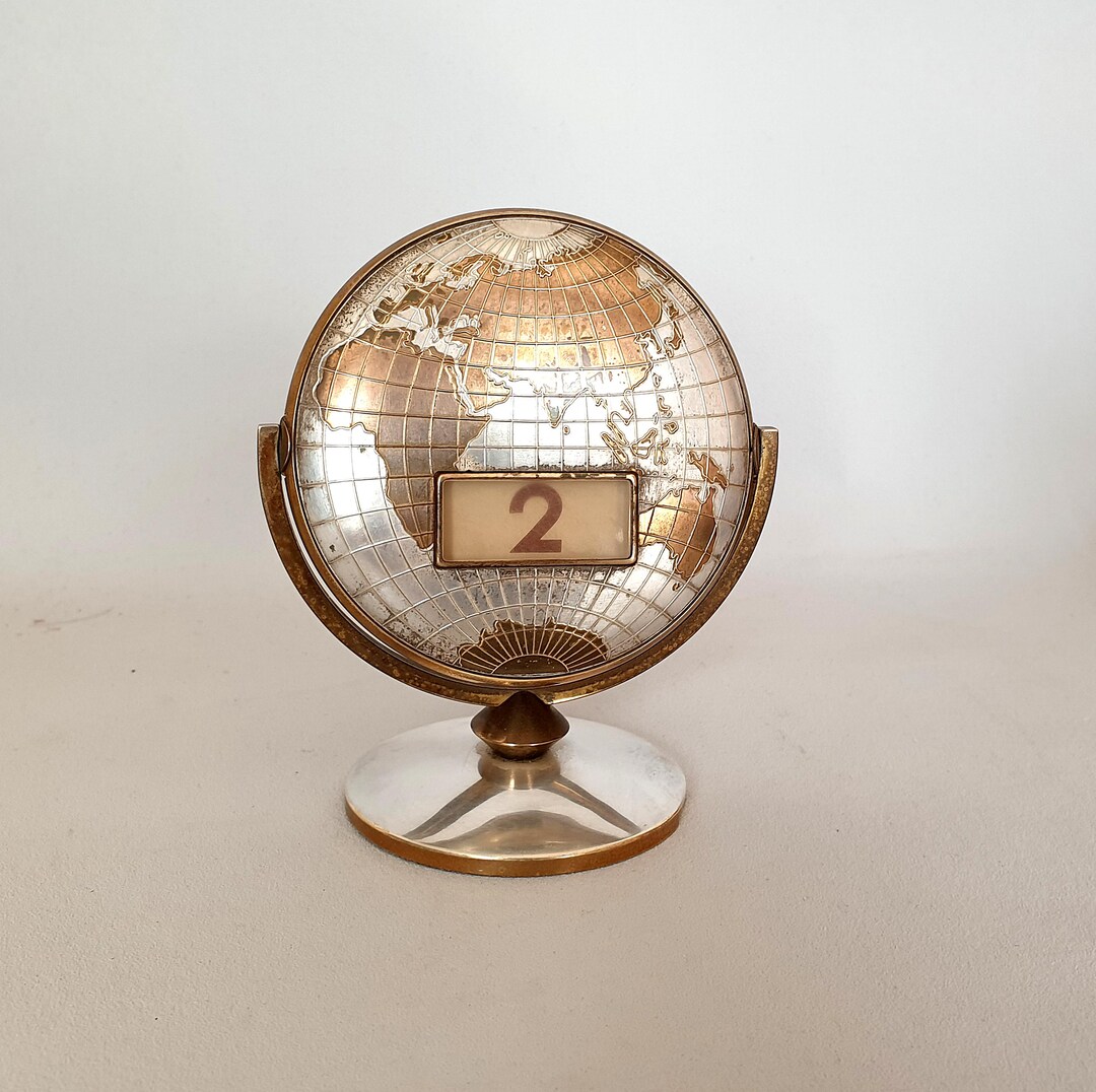 Vintage Globe Perpetual Flip Calendar of World Map. 1960s Metal Desktop ...
