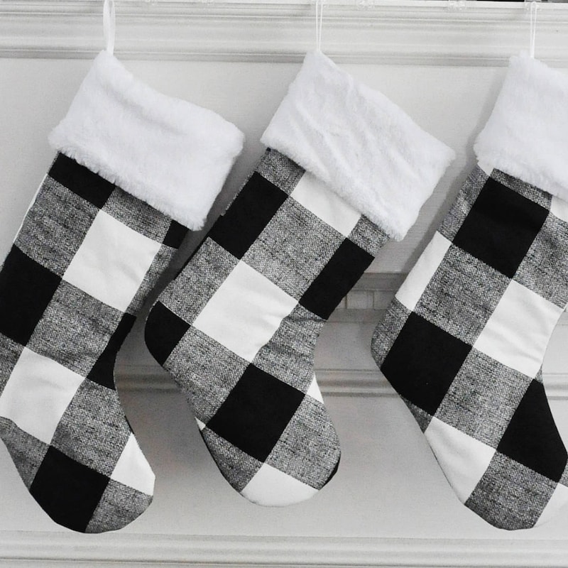 HungByTheChimney - Etsy