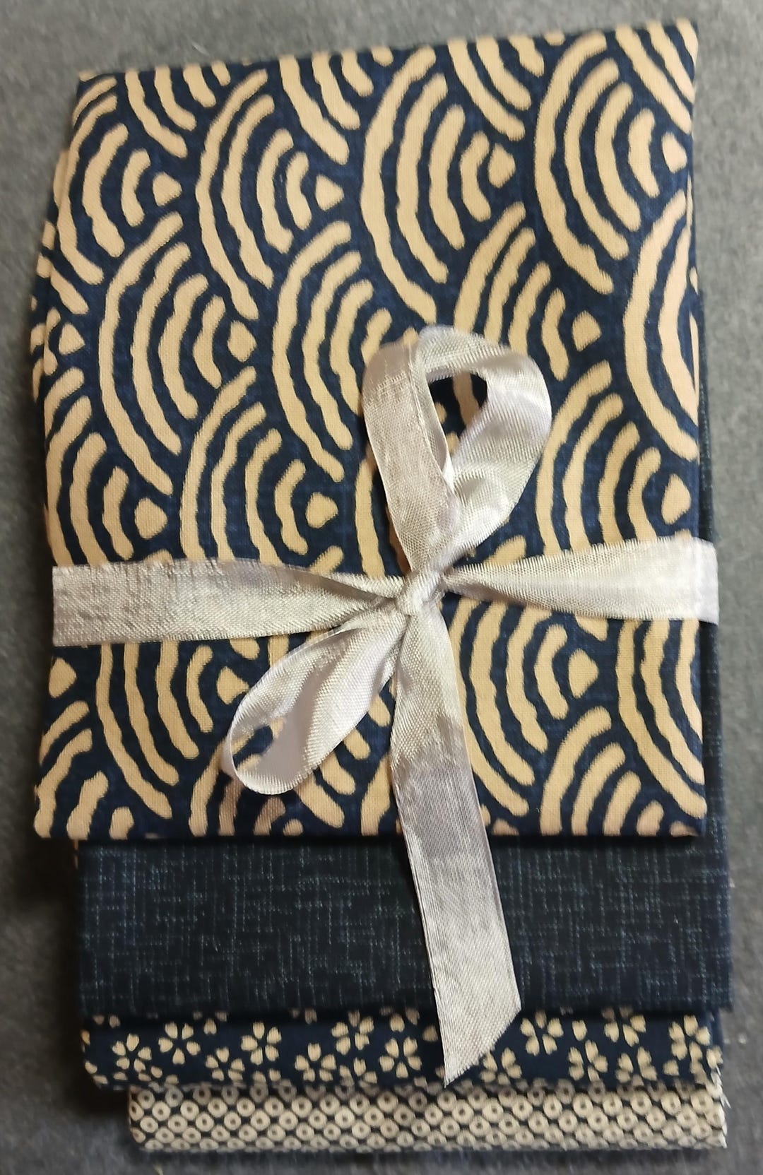 Japanese Fabrics / Fat Quarters / Navy Blue Fabrics / Indigo Color ...