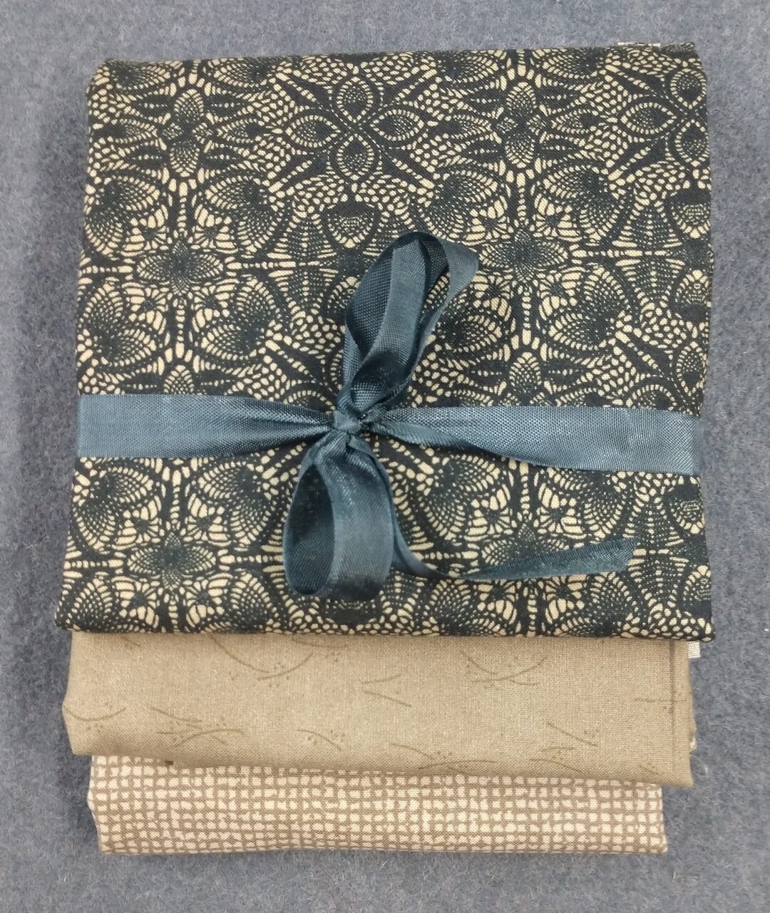 Basic Grey by Moda / Zen Stick Fabric / Makower UK Fabric / Grey ...