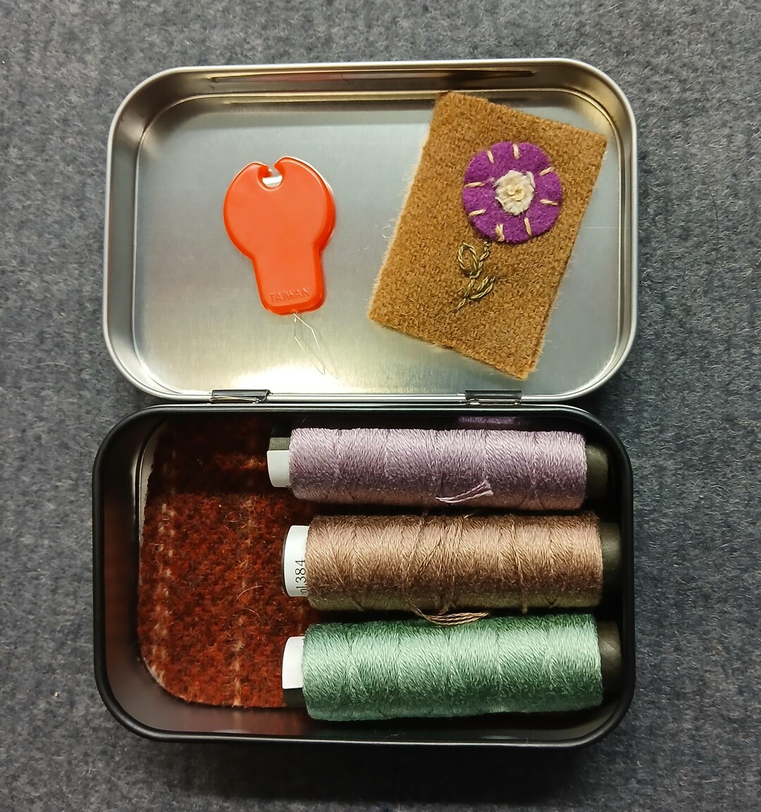 Tiny Sewing Kit in Black Tin: Cotton Thread, Needle Keeper - Etsy