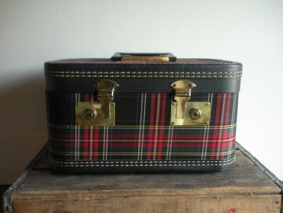 Items similar to Vintage Plaid Train Case on Etsy