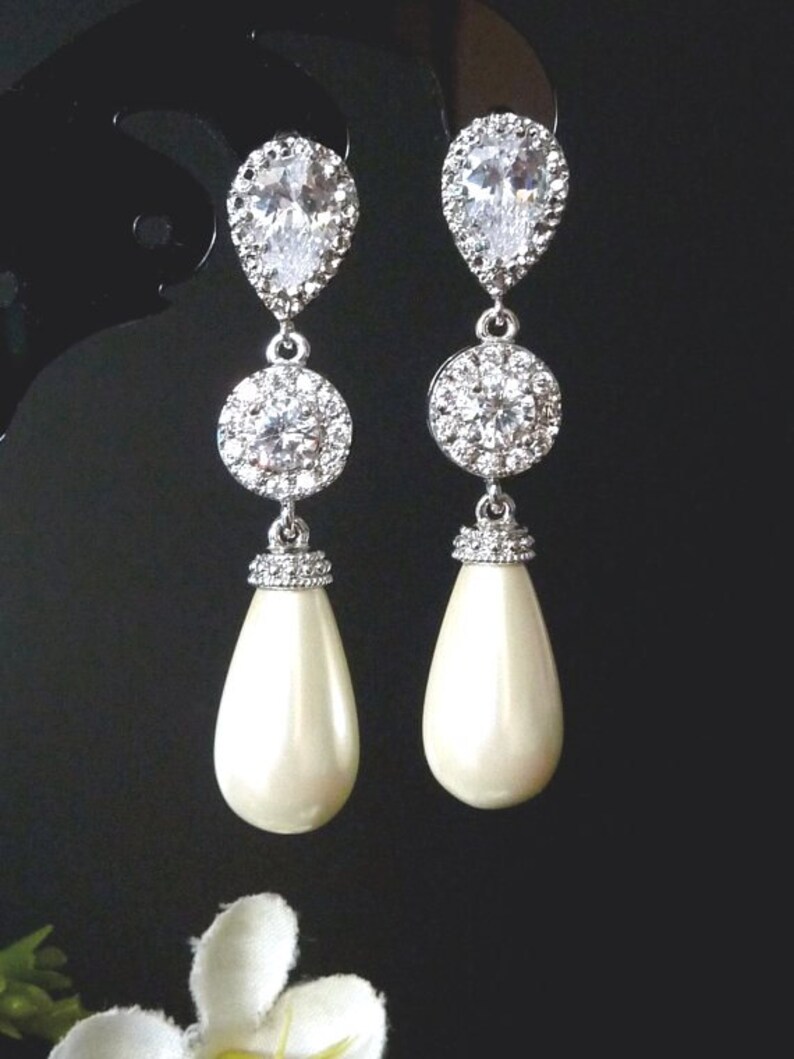 High Quality IVORY Oblong Teardrop Pearl with Round Cubic | Etsy