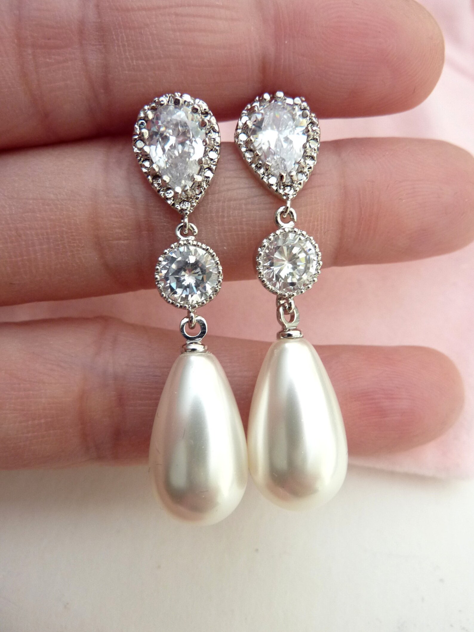 High Quality Oblong Teardrop Pearl With Round Cubic Zirconia - Etsy
