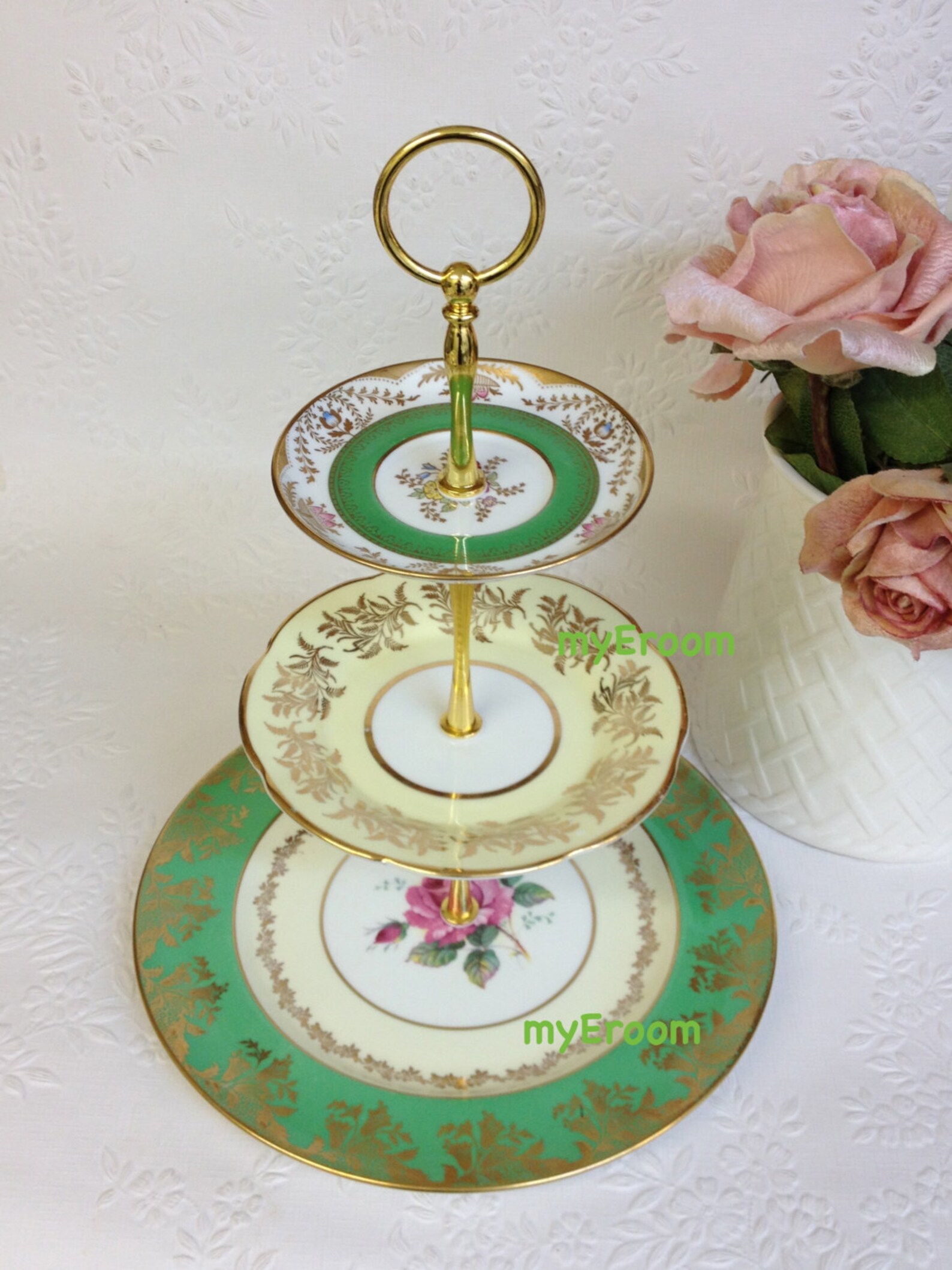 Cake Stand Handle 3 Tier Gold or Silver Circular With Turned Centre ...