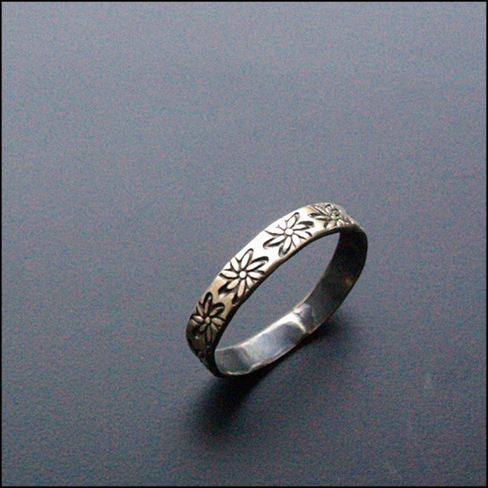 Flower Band - the Sterling Silver Ring - Etsy
