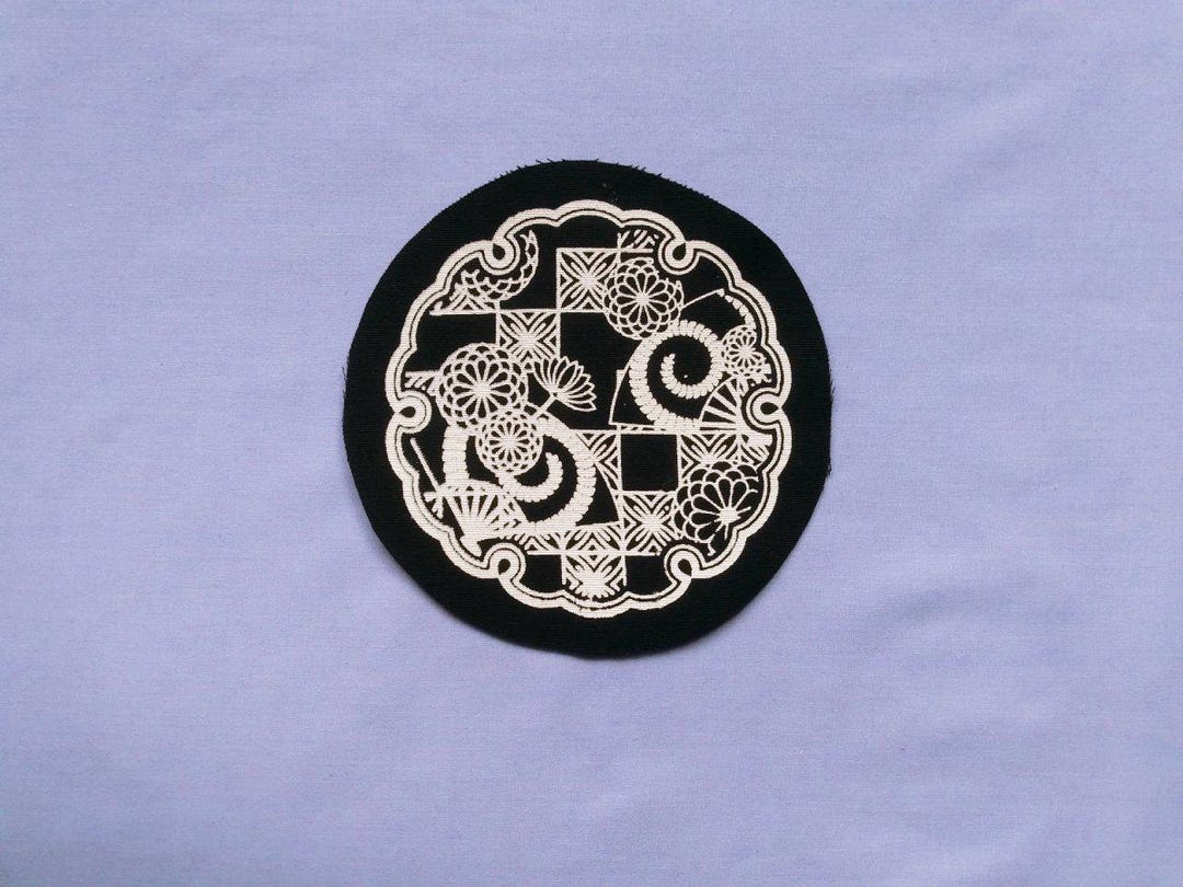 Japanese Crest With Fans & Kiku Flowers Handmade Sew-on Fabric Patches ...