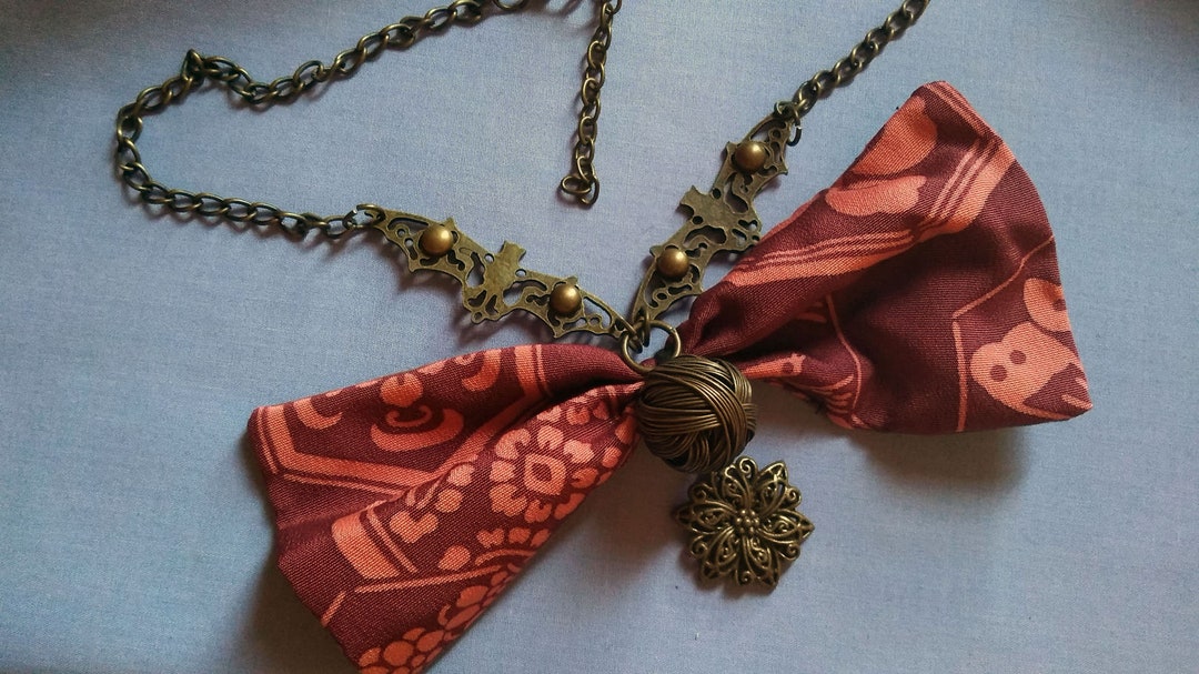 Kimono Kikko Fabric & Bats Bow Japanese Necklace - Asian, Steampunk - Etsy