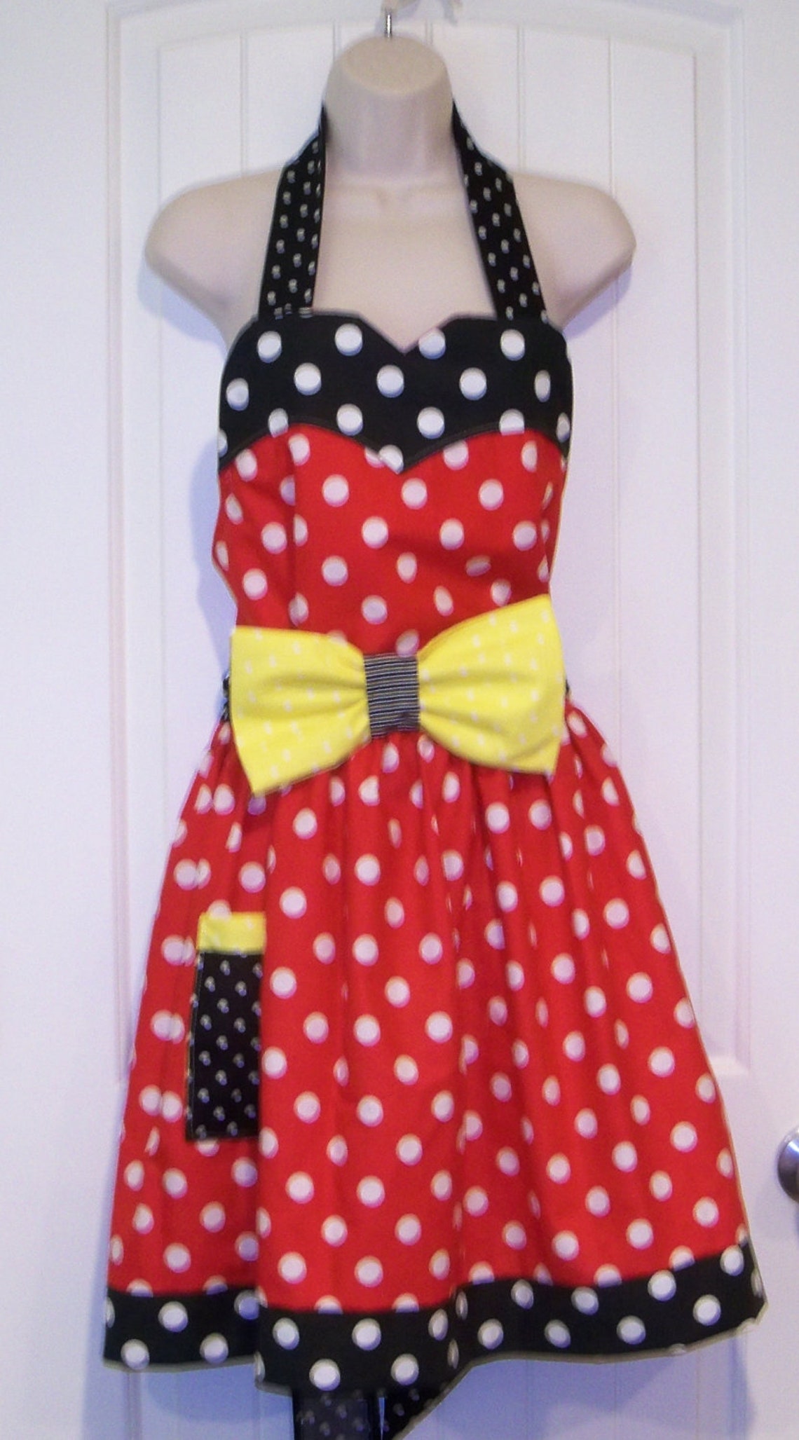 Womens Legends Minnie Mouse Apron Red PLUS Size Womens - Etsy