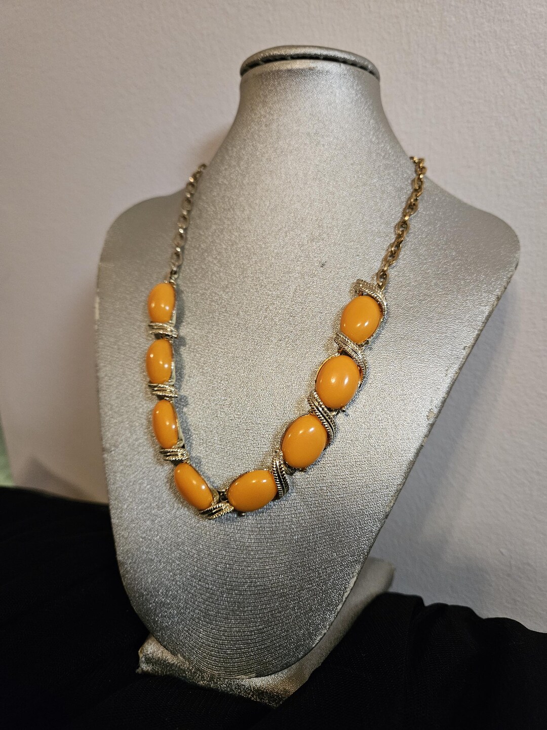 Unique VTG Tangerine and Gold Costume Necklace - Etsy