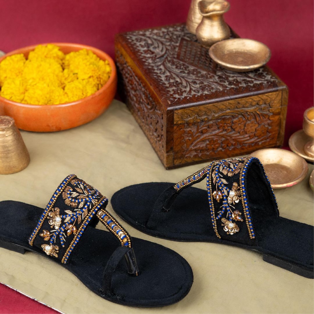 Handmade Embroidered Kolhapuri Sandals - Indian Jutti Flats, Bridal ...