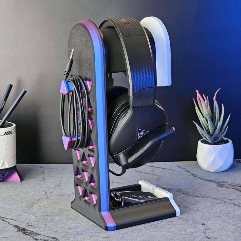 Sci-fi Cyberpunk Headphone Stand – Modern Headset Holder, 3d Printed ...