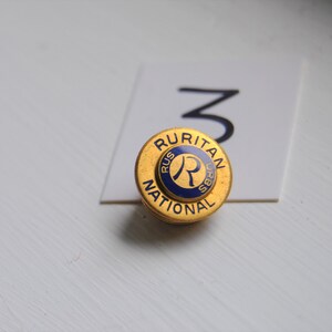 Vintage Organization Pins 21, Coast Guard, Ruritan, Music, Bible Class ...