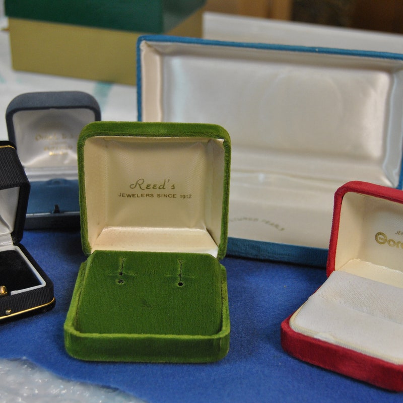 Vintage Display Box - Etsy