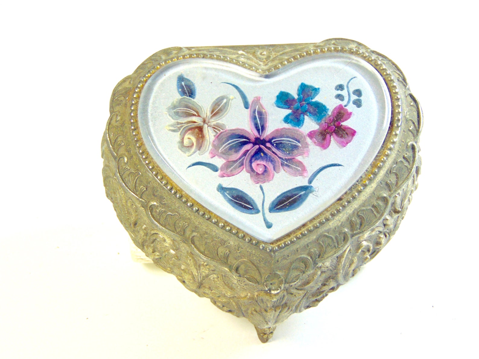 Decorative Heart Shaped Musical Footed Trinket Box (ca. 1960's) - Etsy