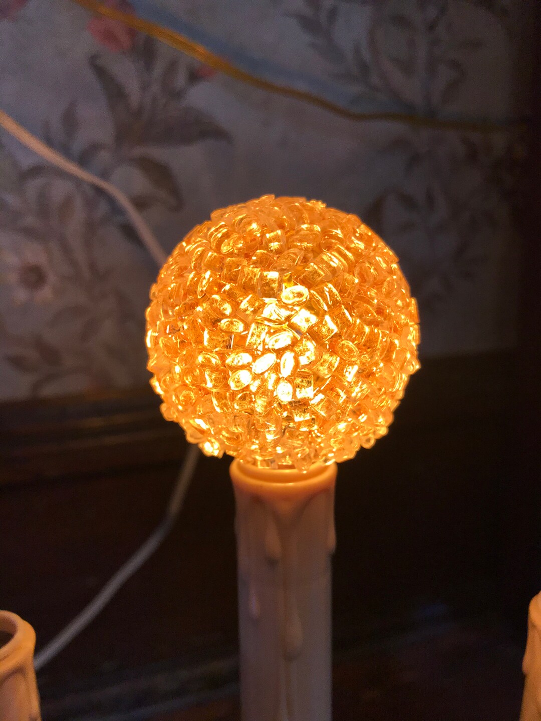 Vintage GE Snowball Lighted Ice Christmas Light Bulb - Yellow - 1990s ...