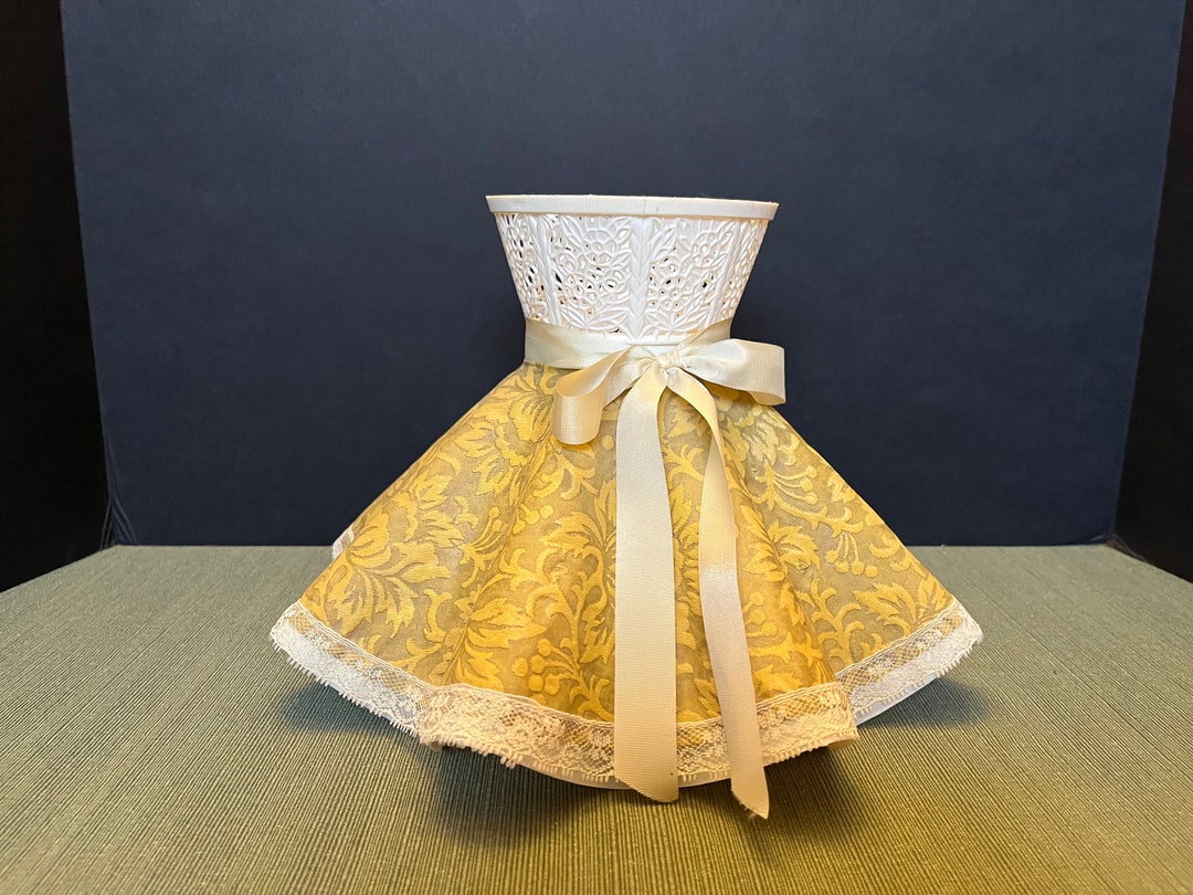 Vintage 1950s Mini Plastic Ruffle Lamp Shade Reticulated Lace Top ...