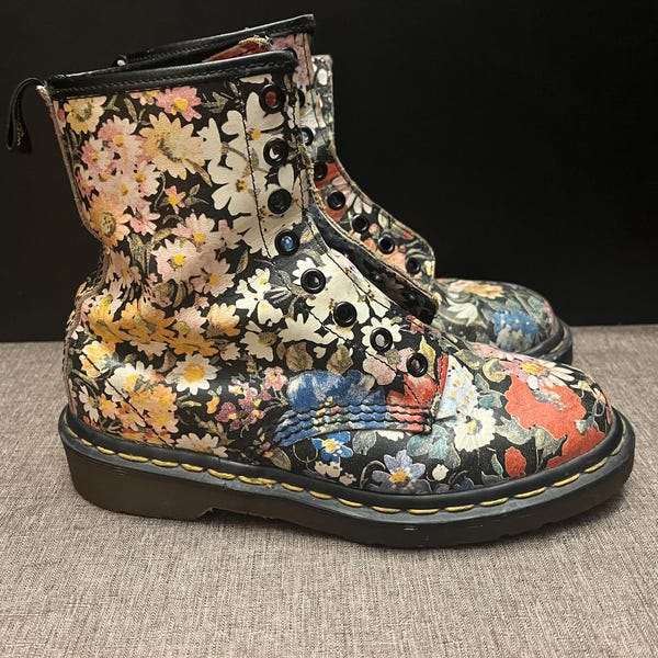 Floral Dr Martens - Etsy