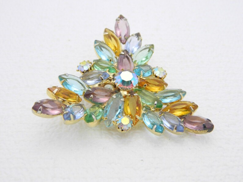 Vintage JULIANA D&E Pastel Rhinestone Large Aurora Borealis Brooch - Etsy