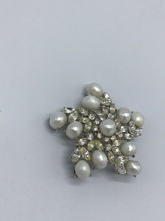 Crown Trifari Clear Rhinestone White Faux Pearl Mid C… - Gem