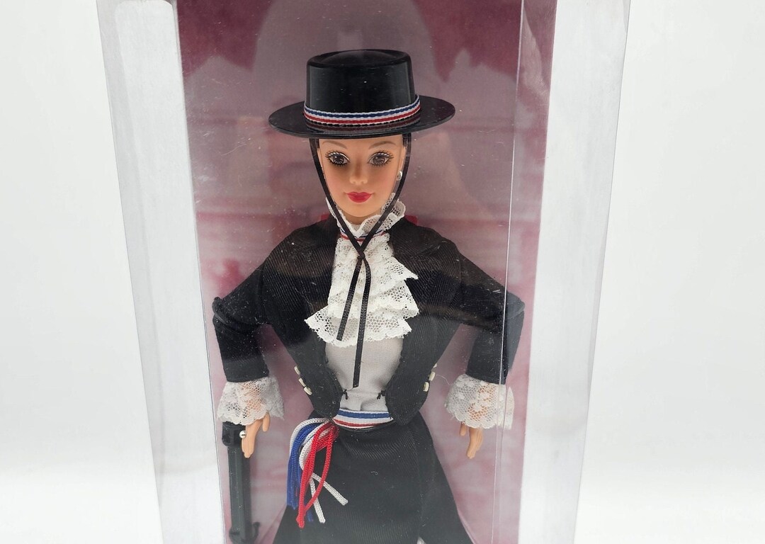 Vintage Chilean Barbie Collector Edition Made in 1997 by Mattel Item ...
