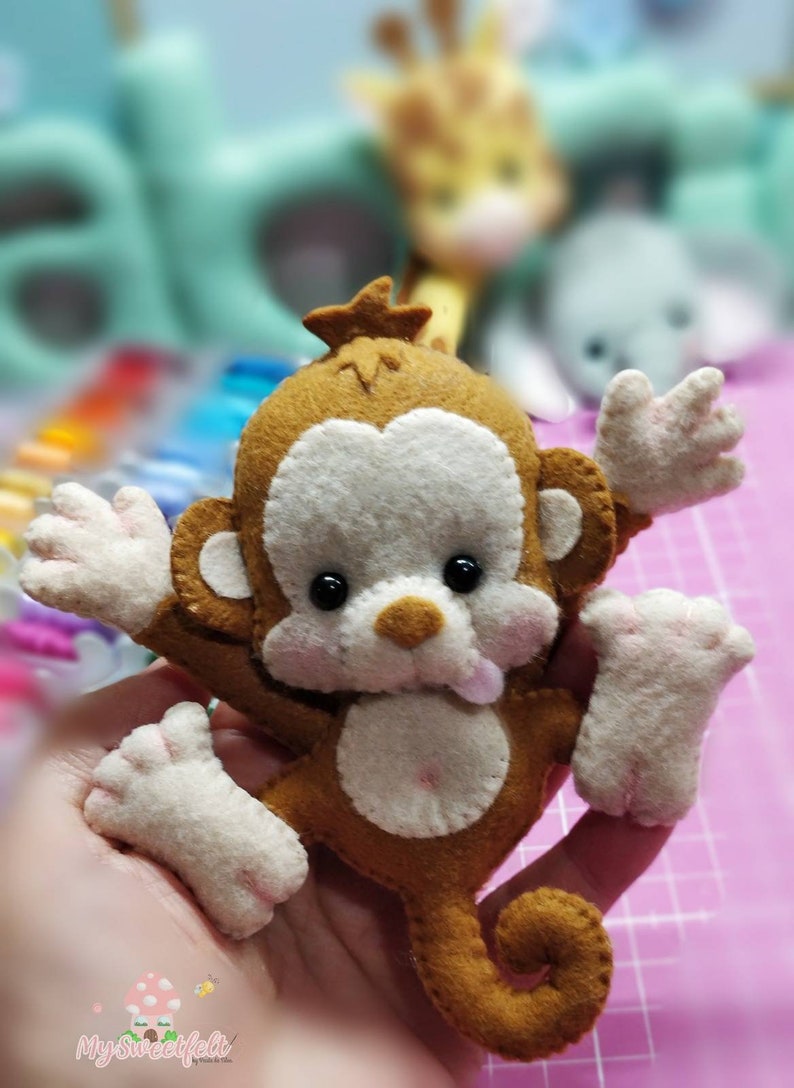 Cute Safari Sign / Door Hanger/ Name Banner / Wild Animals / - Etsy