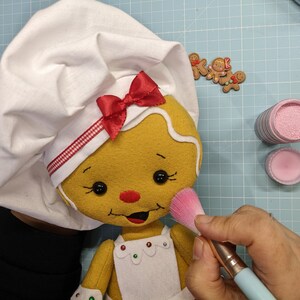 Felt Gingerbread Baker Dolls PDF Pattern: DIY Christmas Ornaments ...