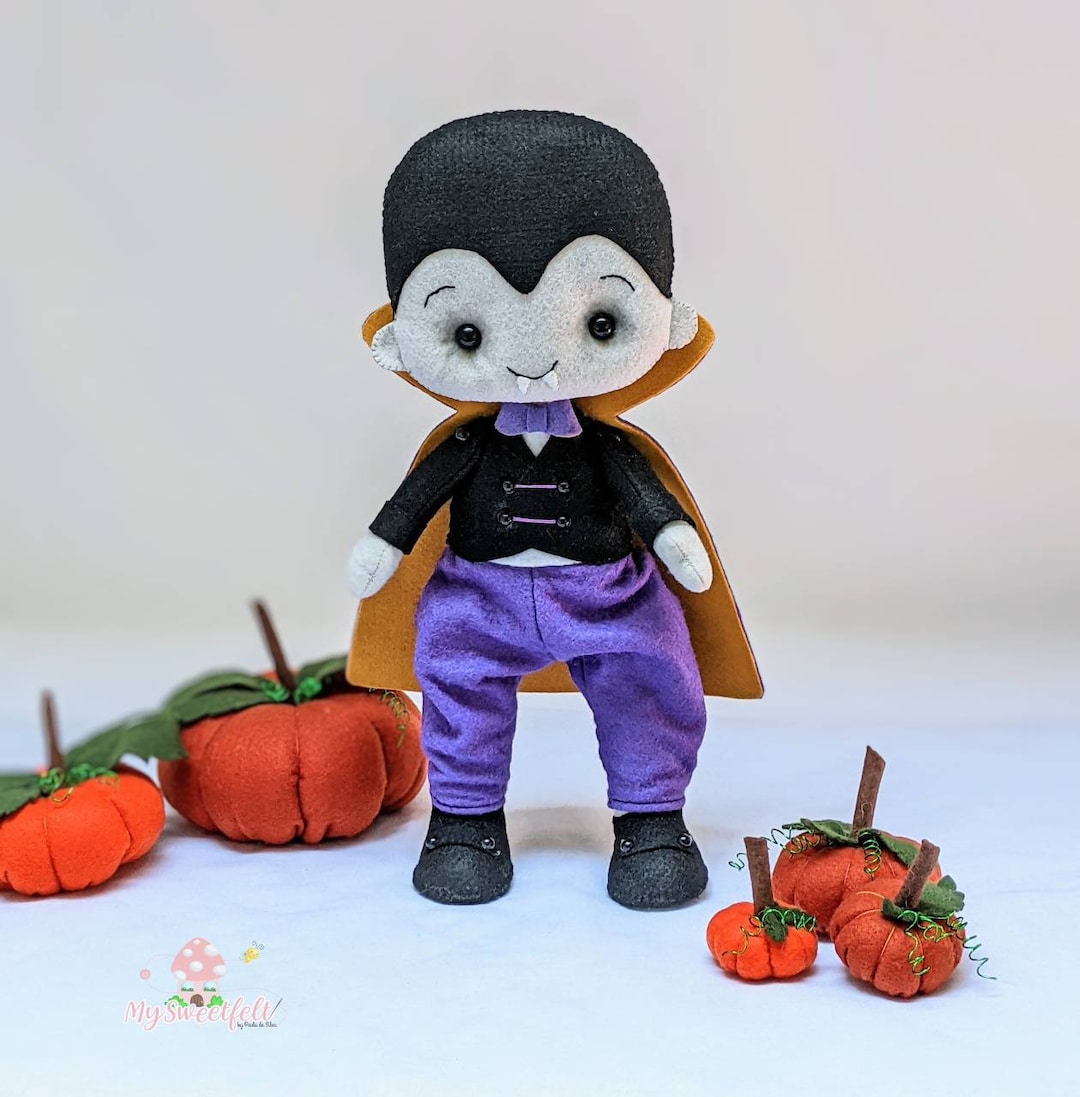 Handmade Dracula Felt Doll: Halloween Vampire Decoration - Etsy
