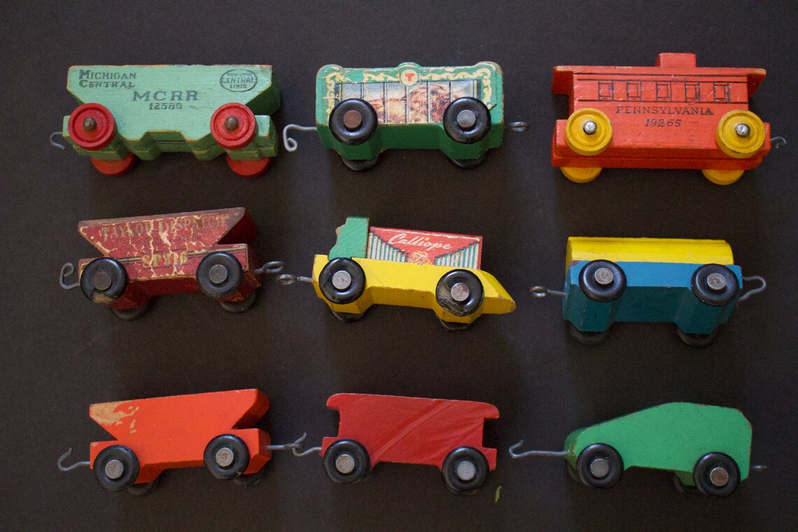 1950s Wooden Train Set 9 Cars | Etsy