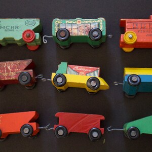 1950s Wooden Train Set 9 Cars - Etsy