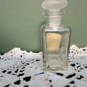 Vintage Trailing Arbutus Bacorn BOTTLE Perfume Glass Raised Label - Etsy
