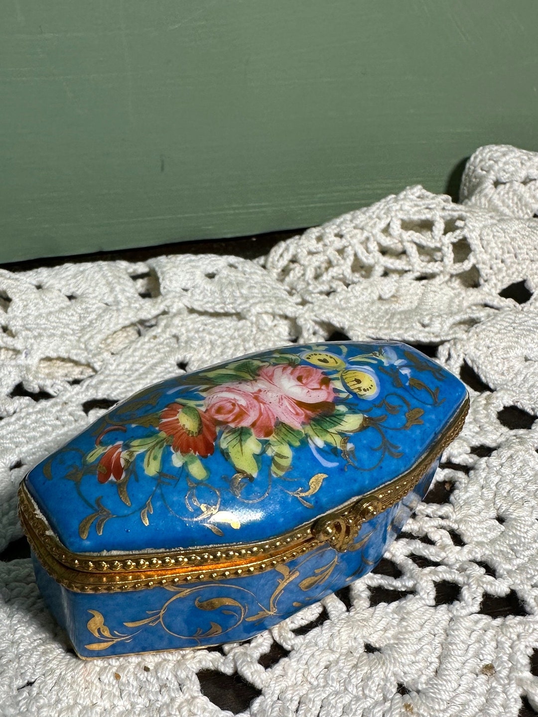 France Limoges Porcelain BOX Patch Purse Dresser Powder Jewelry Painted ...