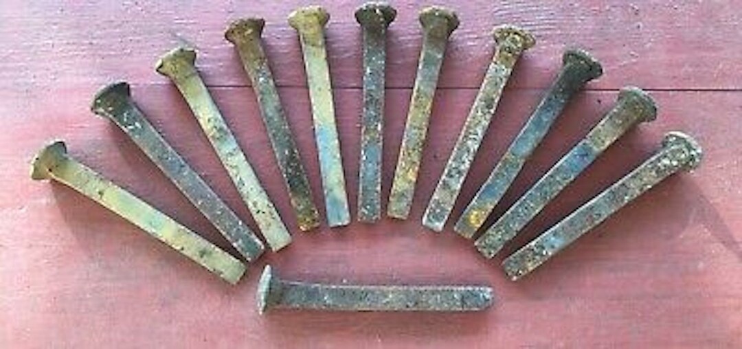 12 Vintage Railroad Spikes. FREE SHIPPING - Etsy