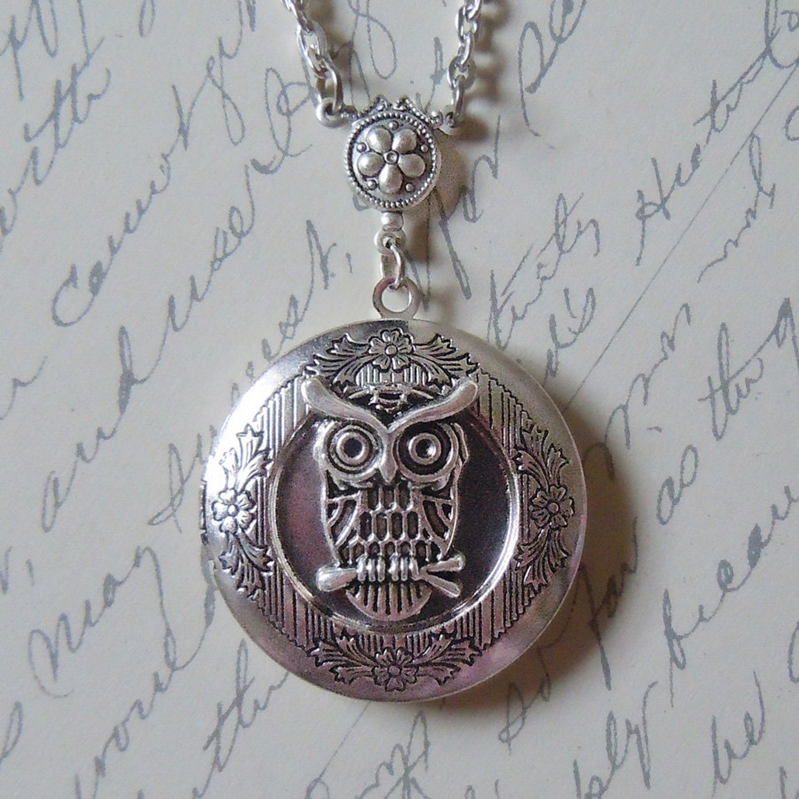 OWL Elegant Gothic Lolita Locket: Silver Owl Locket | Etsy