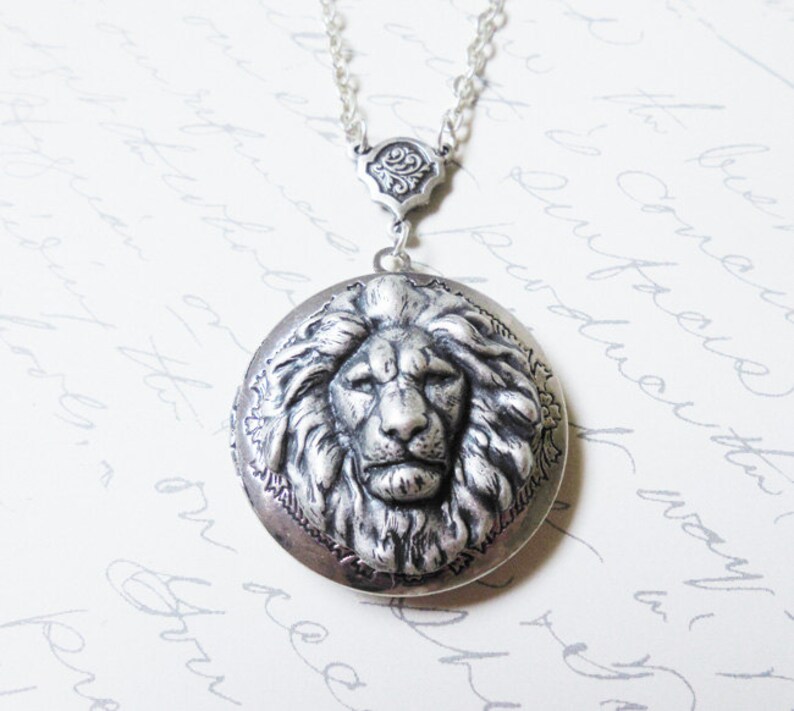 Lion Locket. Lion Silver Locket. Photo Locket Lion's Mane - Etsy