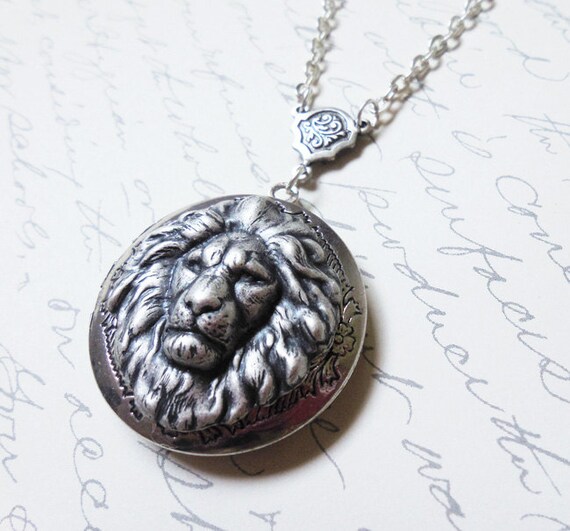 Lion Locket. Lion Silver Locket. Photo Locket Lion's Mane - Etsy