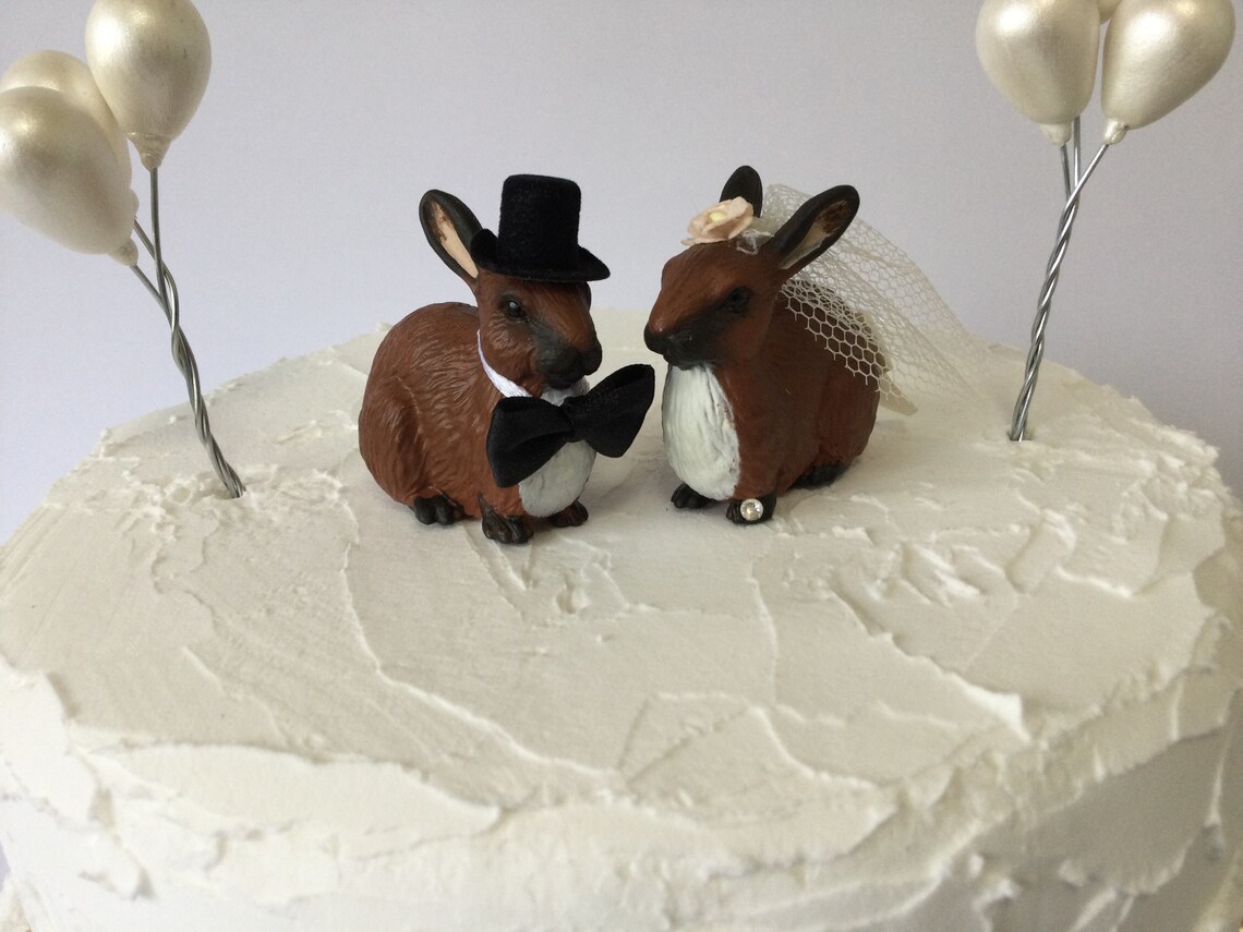 Rabbit Wedding Cake Topper Bride and Groom Bunny Rabbits With - Etsy UK