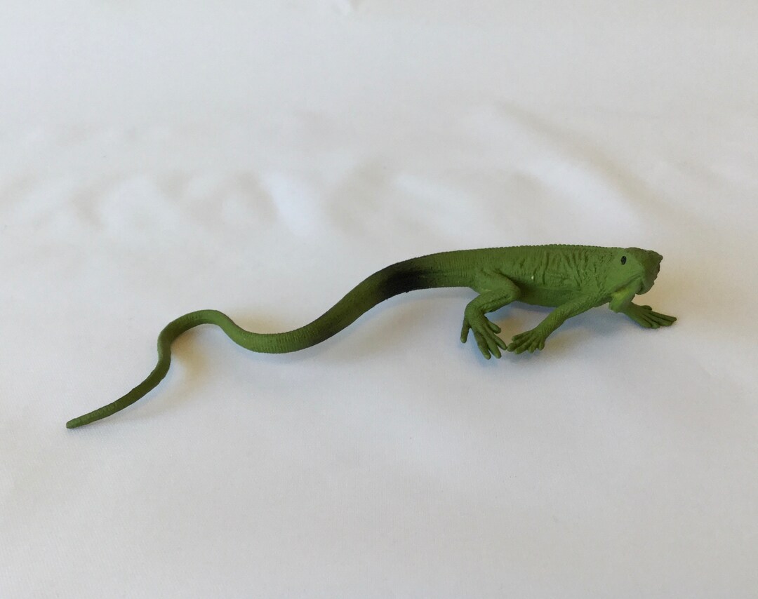 Iguana Miniature Plastic Animal Figure - Etsy