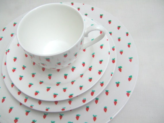 Items similar to Full Set - Dinner Plate, Side Plate, Cup and Saucer ...