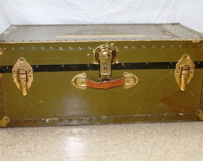 US Military Foot Locker - Army Trunk - Green Steamtrunk - Vintage 1960 ...