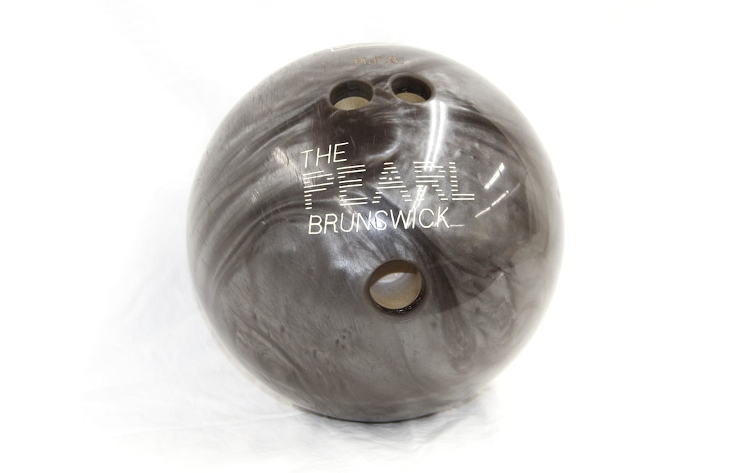 Brunswick the Pearl 14 Lb Bowling Ball Vintage Bowling Ball Silver ...