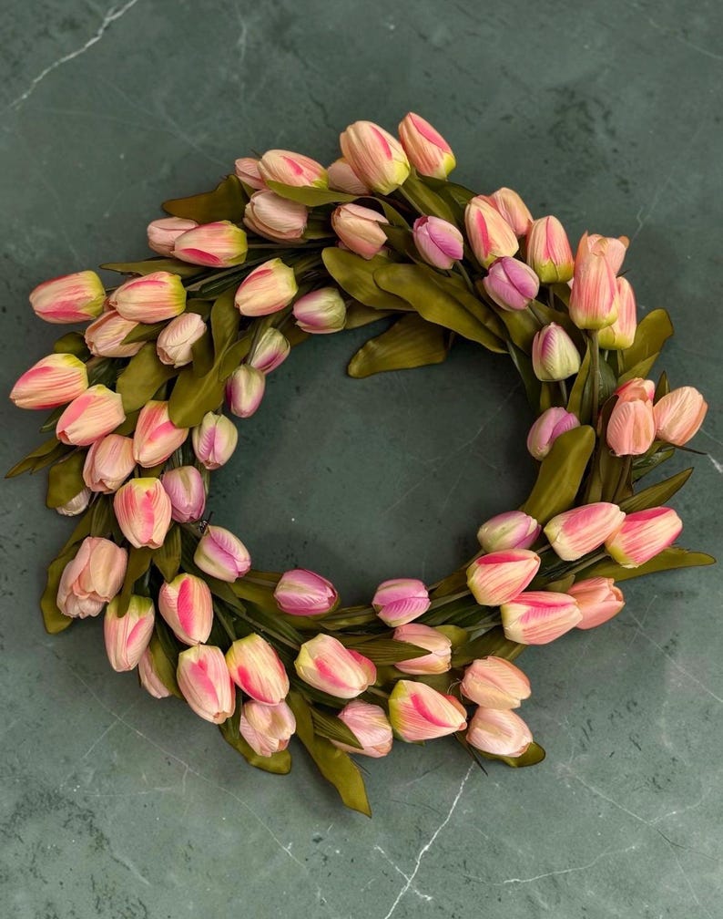 Tulip Wreath 40cm | Pink, Purple & Cream Tulip Wreath | Spring Front ...