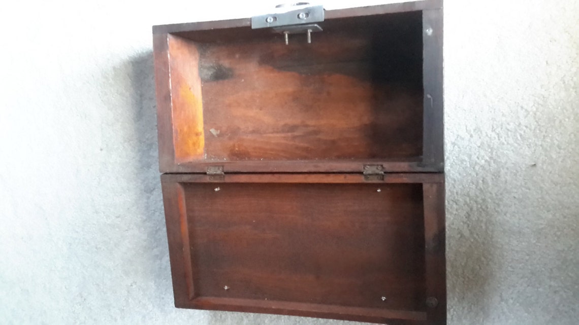 Antique Wood Storage Trinket Junk Box With 1970 Ohio License Plate and ...